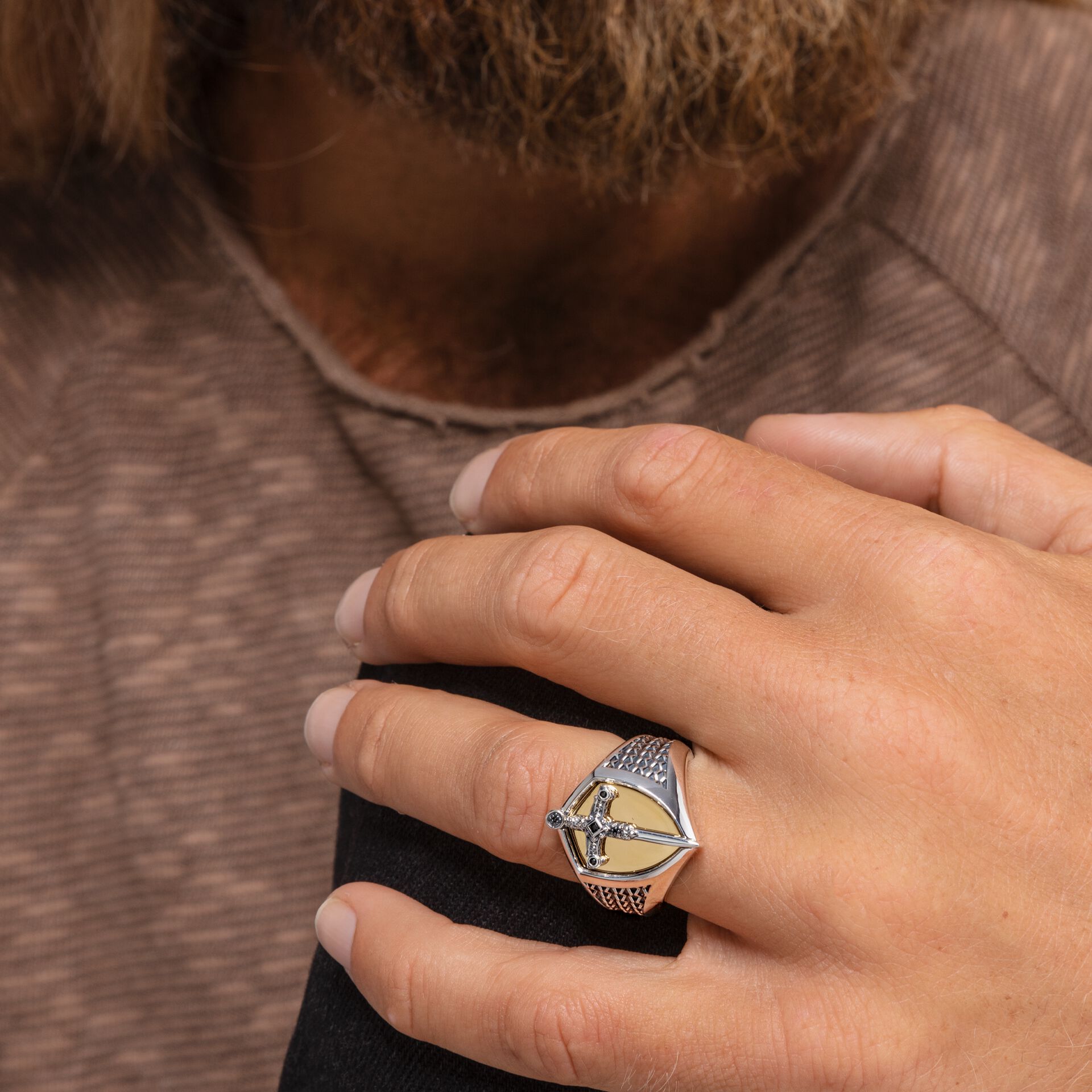 Signet ring with sword & black zirconia | THOMAS SABO