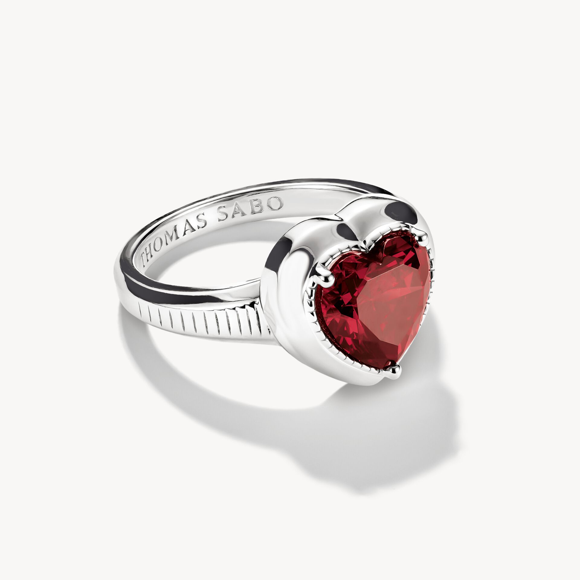 Silver Ring with Red Heart Zirconia Stone Elyndra | THOMAS SABO